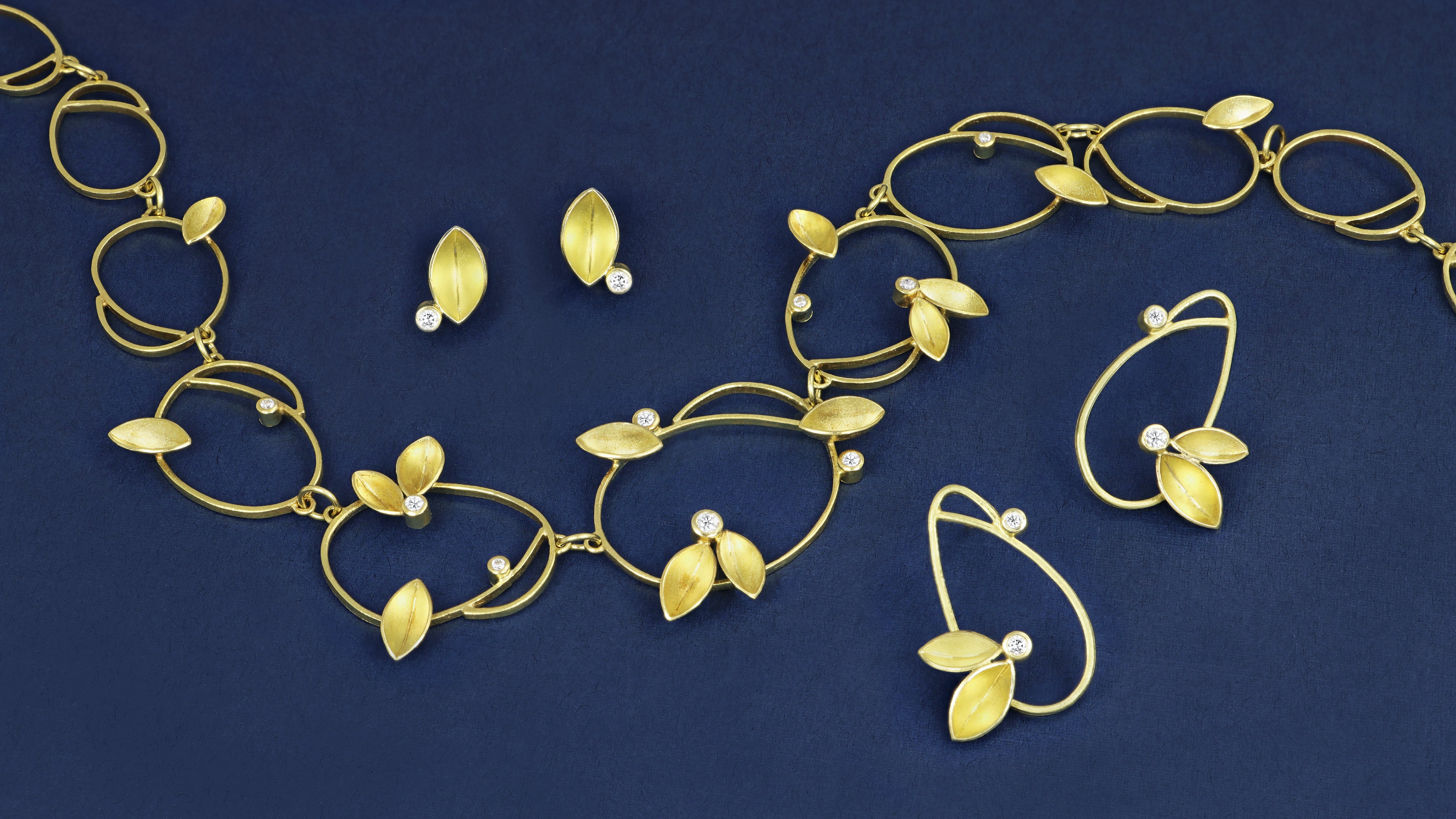 Jewelry Art – Green Lake Gallery