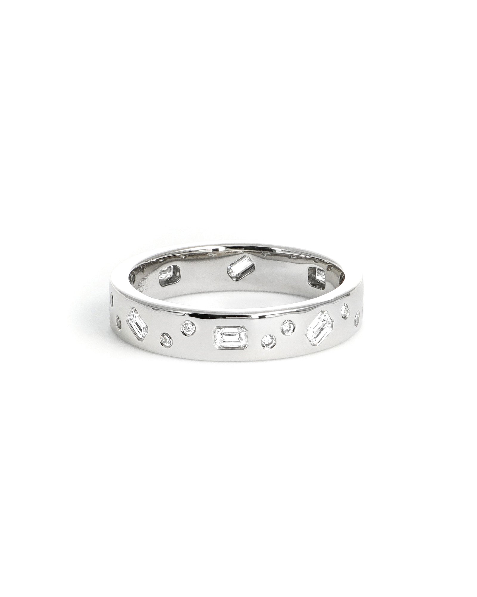 PT Flush Set Emerald and Round Lab Diamond Scatter Band – Green Lake ...